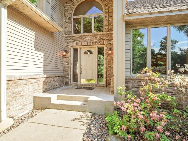 4258 rd Avenue NE