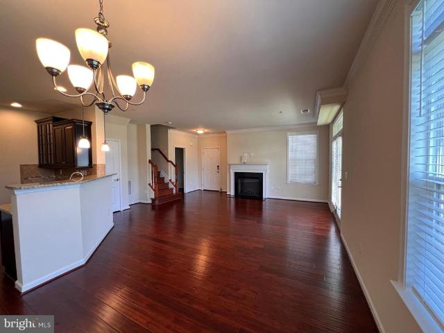 42592 Sunset Ridge Square
