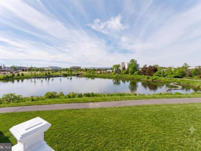 42506 Dogwood Glen Square
