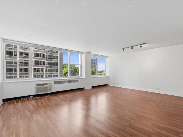 4250 N Marine Drive # 531