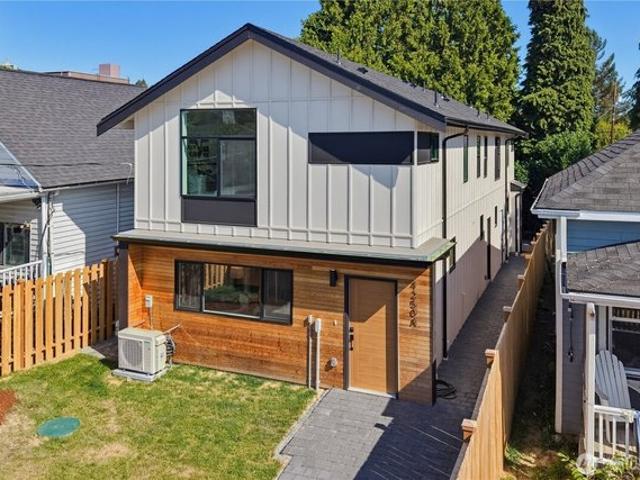4250 S Juneau St Unit A, Seattle, WA 98118