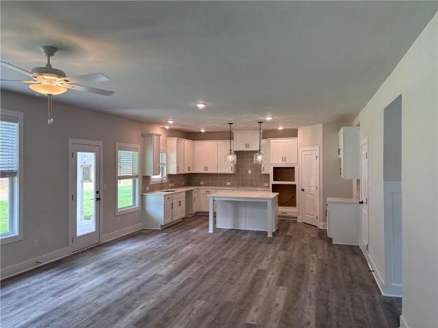 4250 Shirebrook Trail