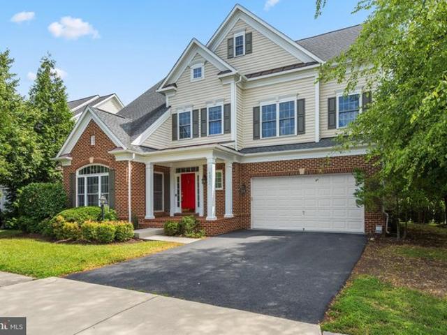 42511 Meridian Hill Dr, Brambleton, VA 20148