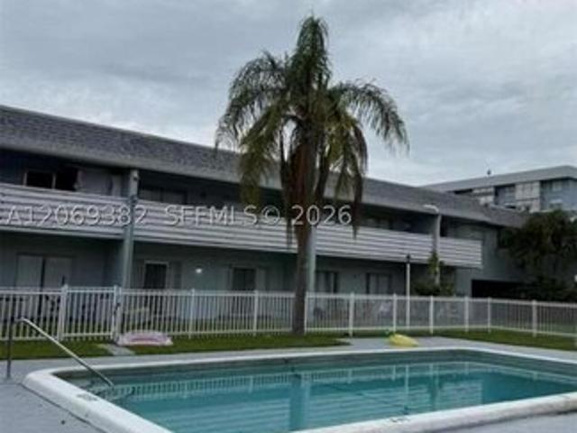 4251 NW 5th St Apt 131, Plantation, FL 33317