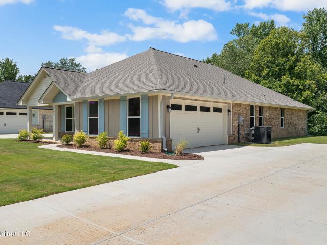 4251 W Olivia Circle