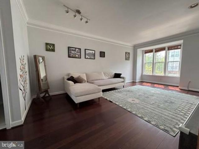 42525 Magellan Square