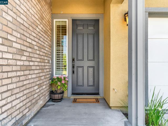 4252 Oak Knoll Dr