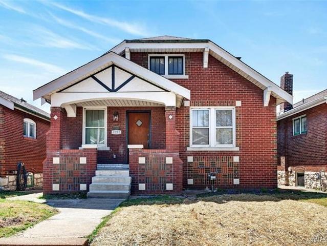 4252 Gertrude Ave, Saint Louis, MO 63116