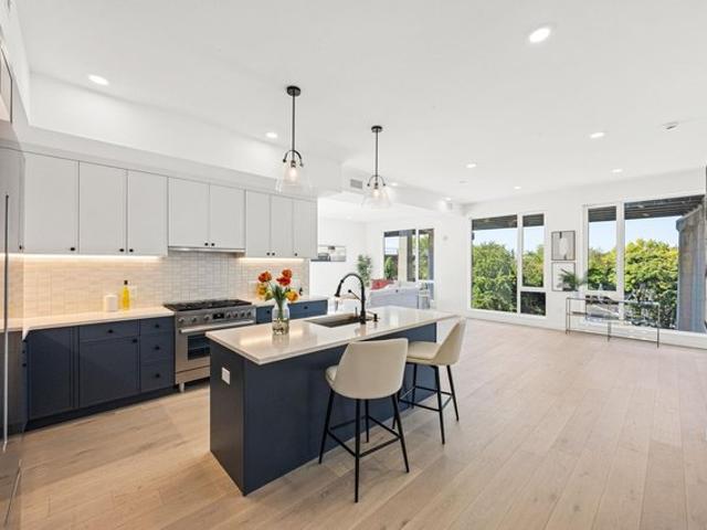 425 3rd St Unit 402, Jersey City, NJ 07302