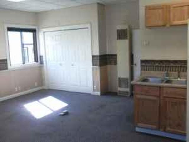 $425 22 x 24 efficency Apt. 208 Nth 4th Cleveland map