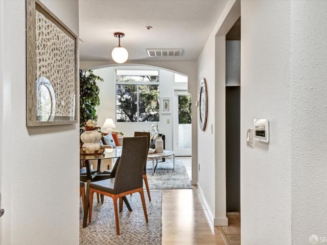 425 28th St, Unit 202A, Oakland, CA 94611 | MLS #425081 | Compass