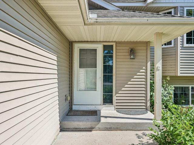 425 66th Street SW
