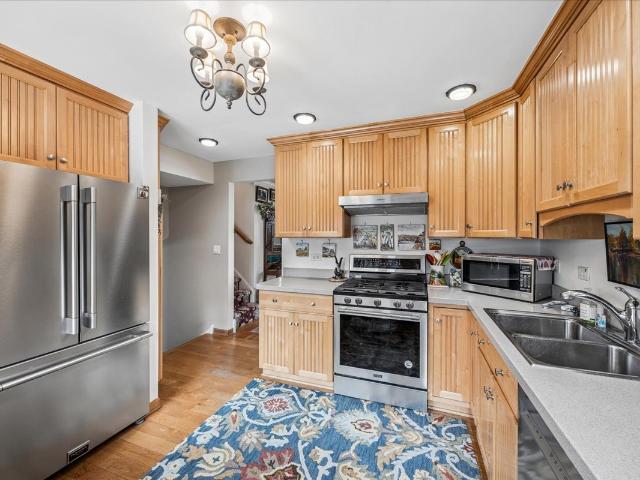 425 79th St, Willowbrook, IL 60527 | Compass