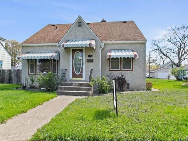 425 9th Ave S, South Saint Paul, MN 55075