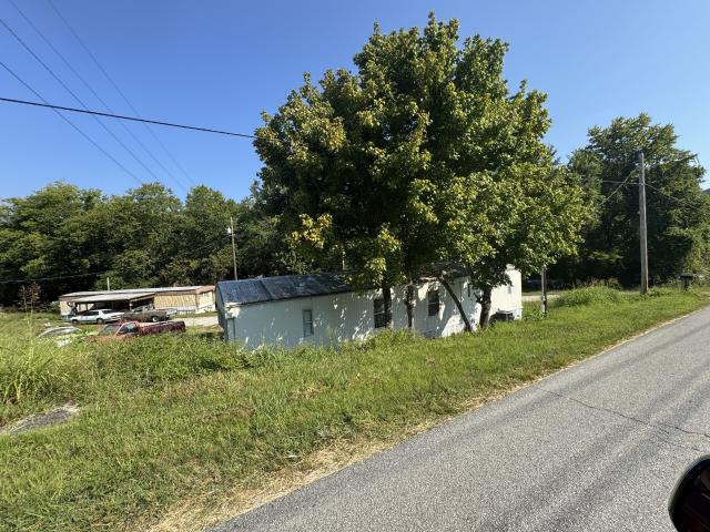 425 Cookeville Hwy