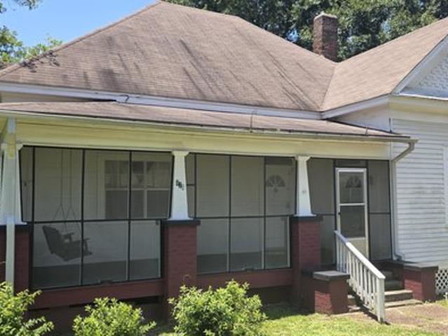 425 Cameron St, McComb, MS 39648