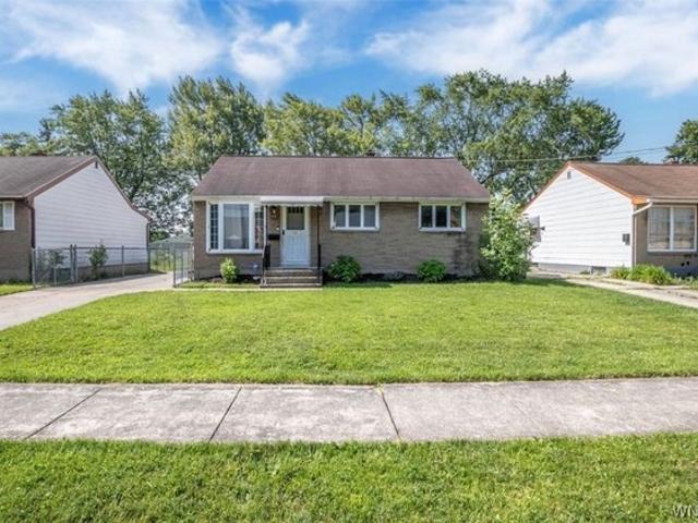 425 Cherokee Dr, Buffalo, NY 14225