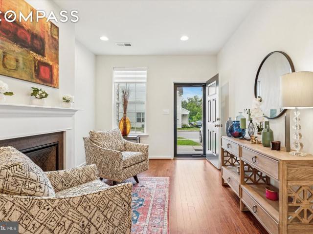 425 Cherry Blossom Ln, Norristown, PA