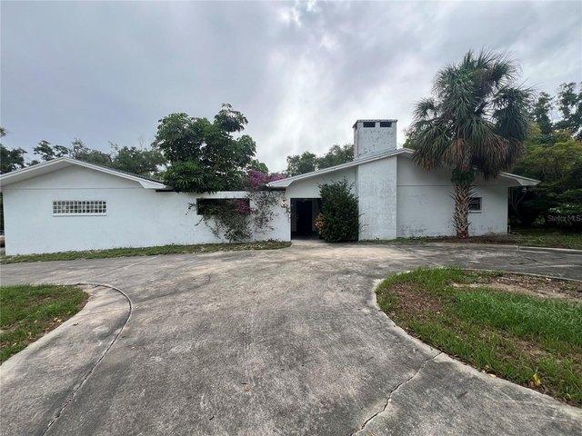 425 Craig Dr, Tarpon Springs, FL 34689