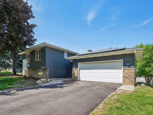 425 Crestview Drive S