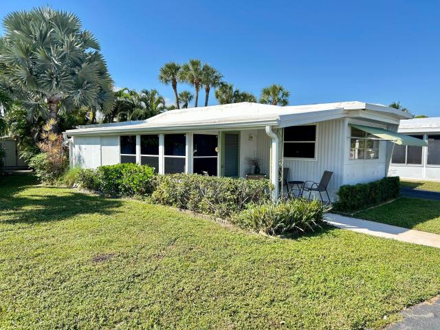 425 Bougainvilla Dr, Deerfield Beach, FL 33442 | MLS #R11143