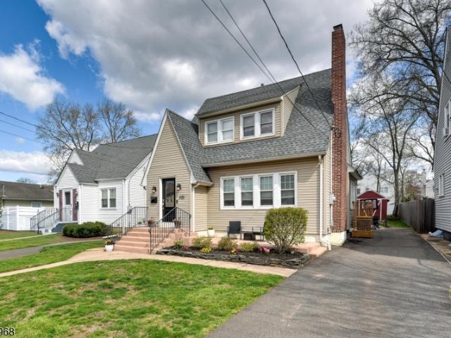 425 Bartine St, Somerville, NJ 08876 | MLS #4019 | Compass