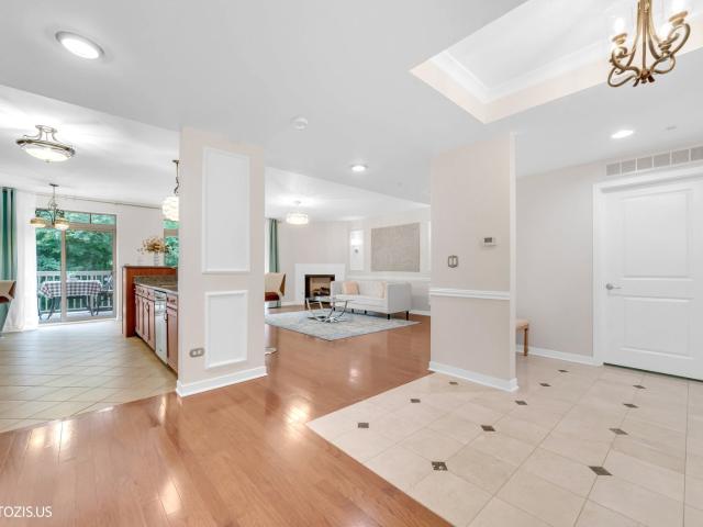 425 Benjamin Drive # 302