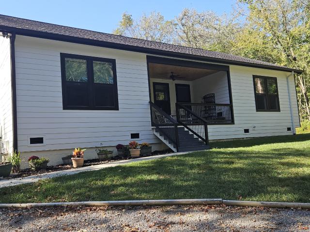 425 Buck Graves Rd