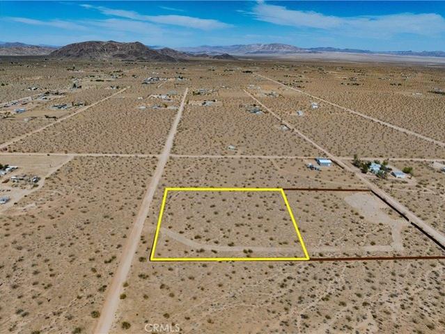 425 Gerber Ave, Landers, CA 92285