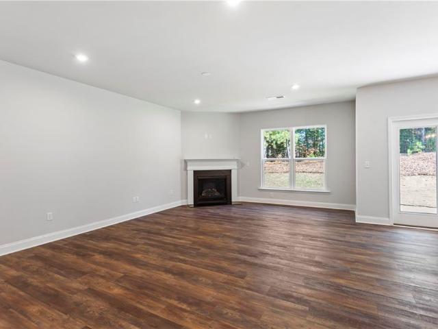 425 Greyfield Dr