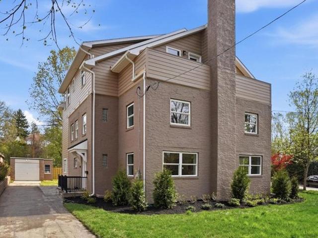 425 Grove Pl, Narberth, PA 19072