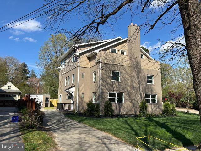 425 Grove Pl, Narberth, PA 19072 | MLS #PAMC2175 | Compass