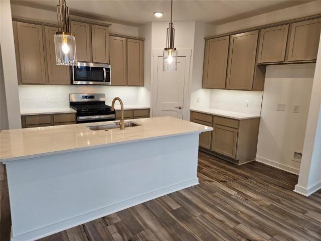 425 Daybreak Drive
