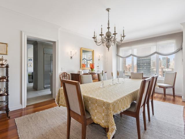 425 E 58TH Street 17H