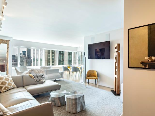 425 E 58TH Street 34G