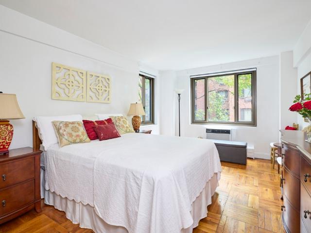 425 E 63RD Street W5C
