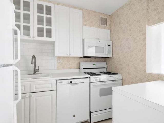 425 E 63rd Street E9G