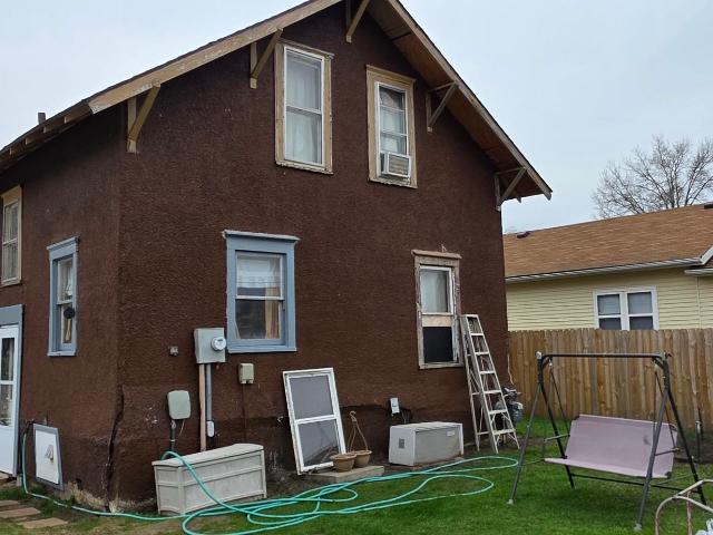 425 E 12th Streets