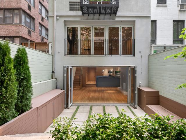 425 East 50th Street, New York, NY