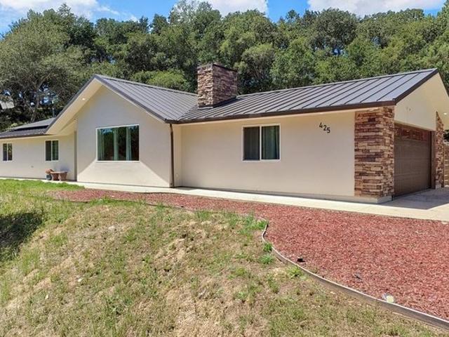 425 Echo Valley Rd, Salinas, CA 93907
