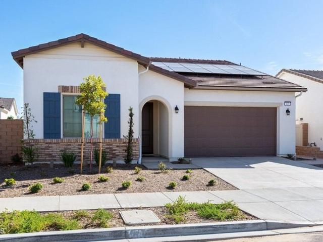 425 Eureka Dr, Santa Paula, CA 93060