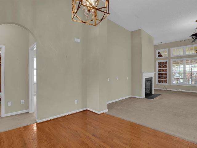 425 Keowee Drive