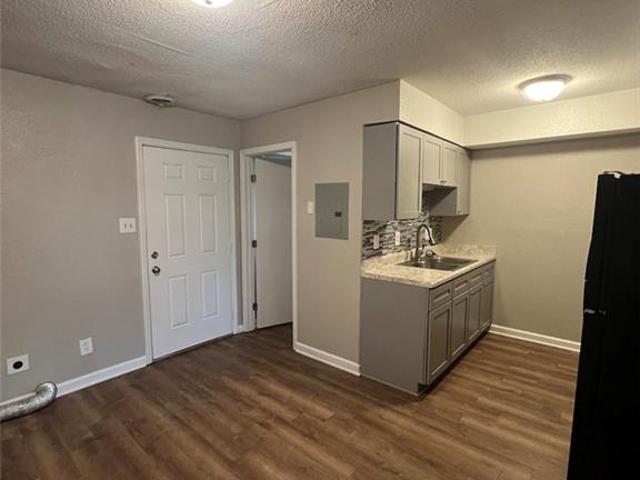 425 Homestead Street #D