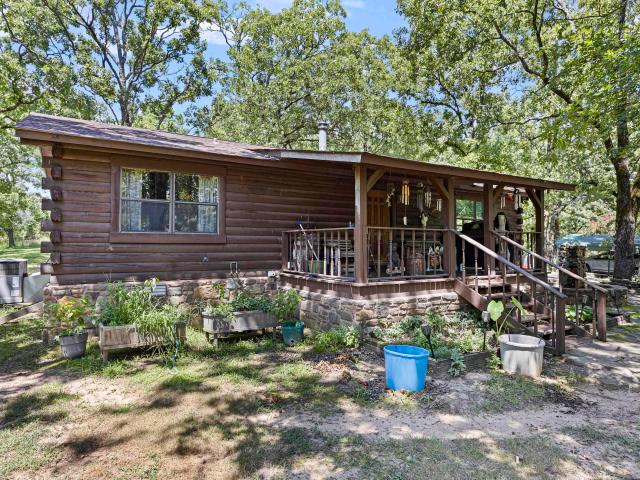 425 Hartwick Ln Lane