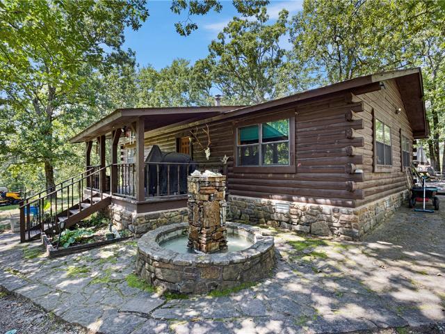 425 Hartwick Lane