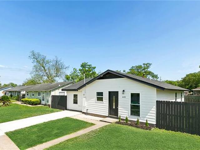 425 Helis Dr, Westwego, LA 70094 | MLS #2551