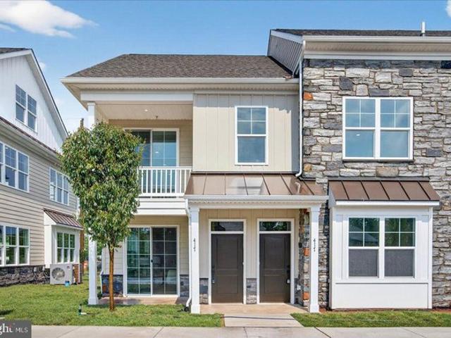 425 Isabelle Ct Unit 101, Harleysville, PA 19438
