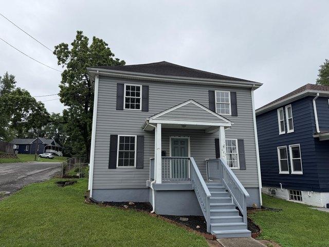 425 Jefferson Ave, Vinton, VA 24179