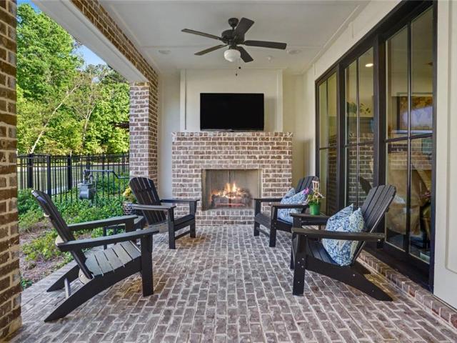 425 Olmstead Way