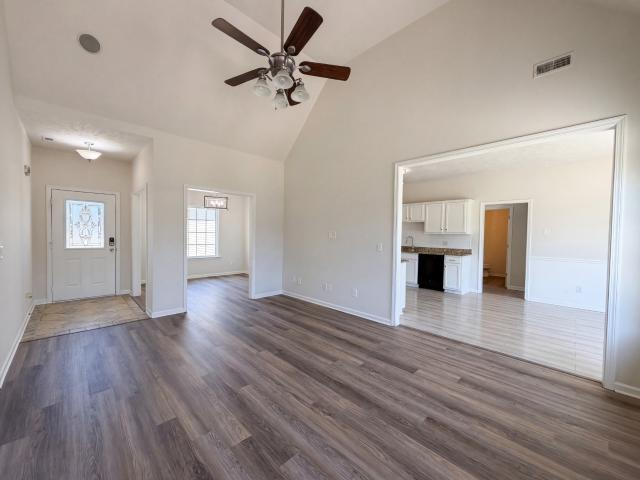 425 Long Creek Dr